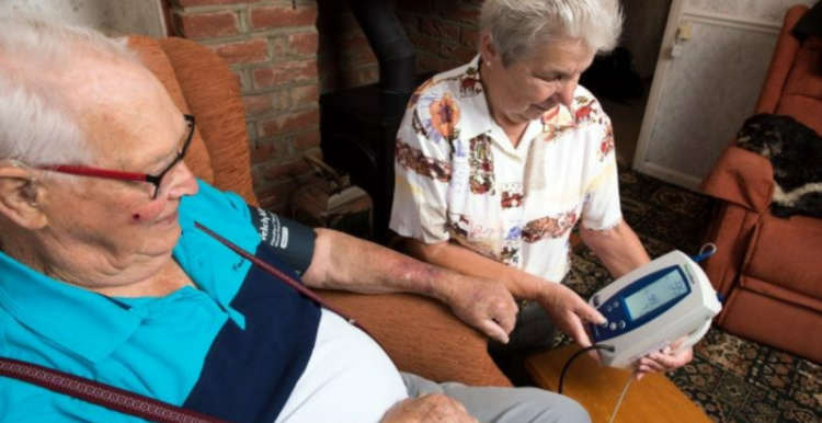 New 24/7 ‘Remote Monitoring Hub’ launched to help patients stay in ...